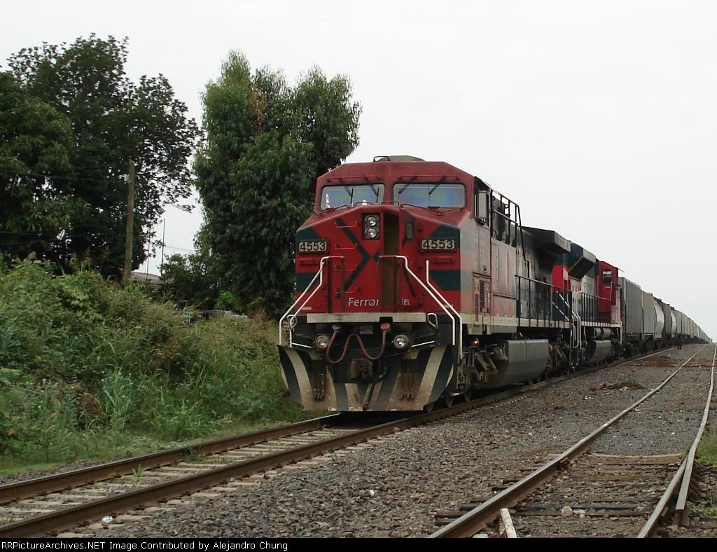 Ferromex AC4400 4553 and SD70aCE 4014